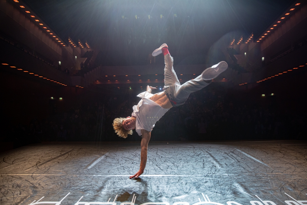 An incredible encounter of classical music and breakdancing is coming ...
